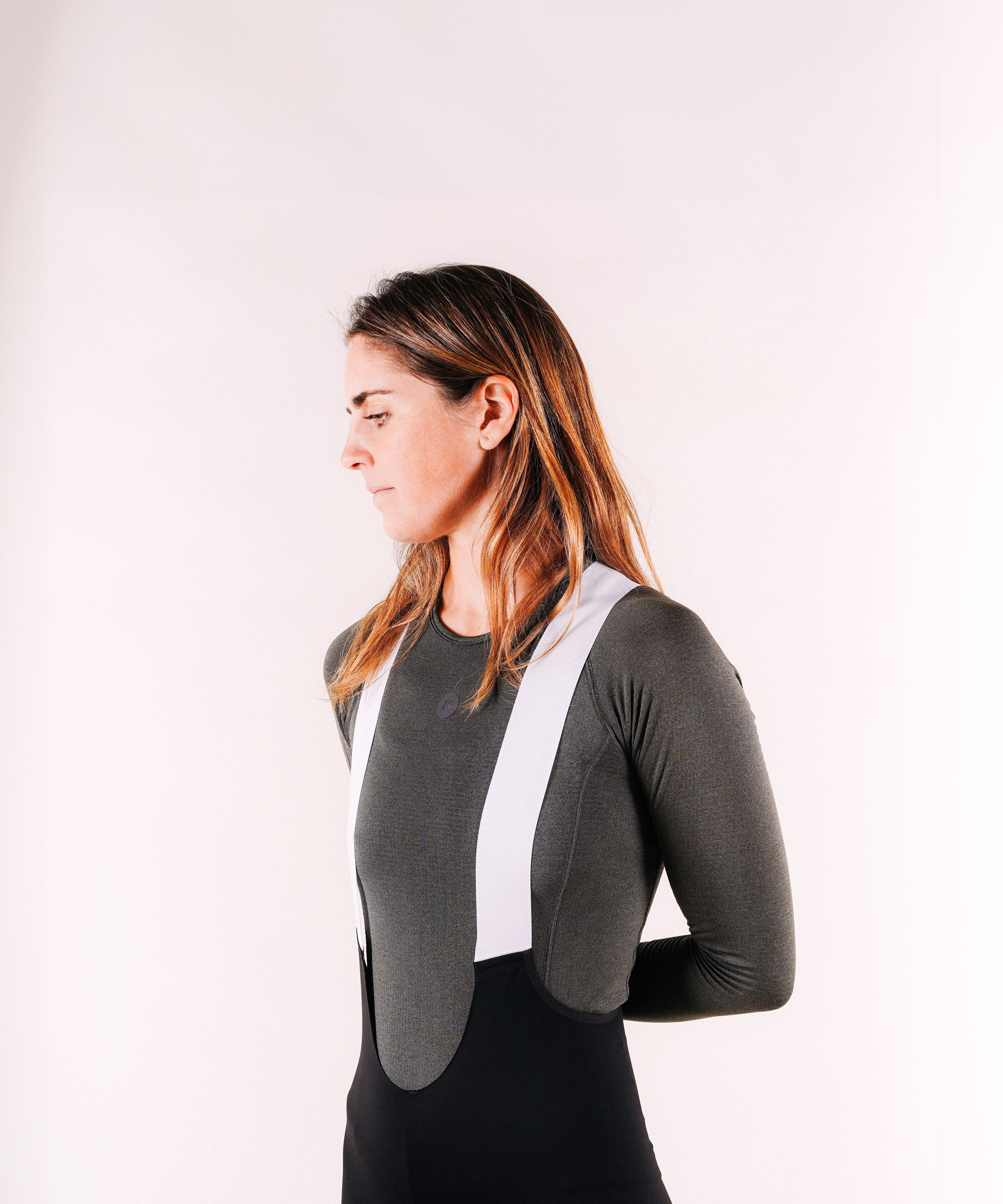 The Service Course - Base Layer Invierno - Mujer - Gris Carbón – The Service Course Mexico