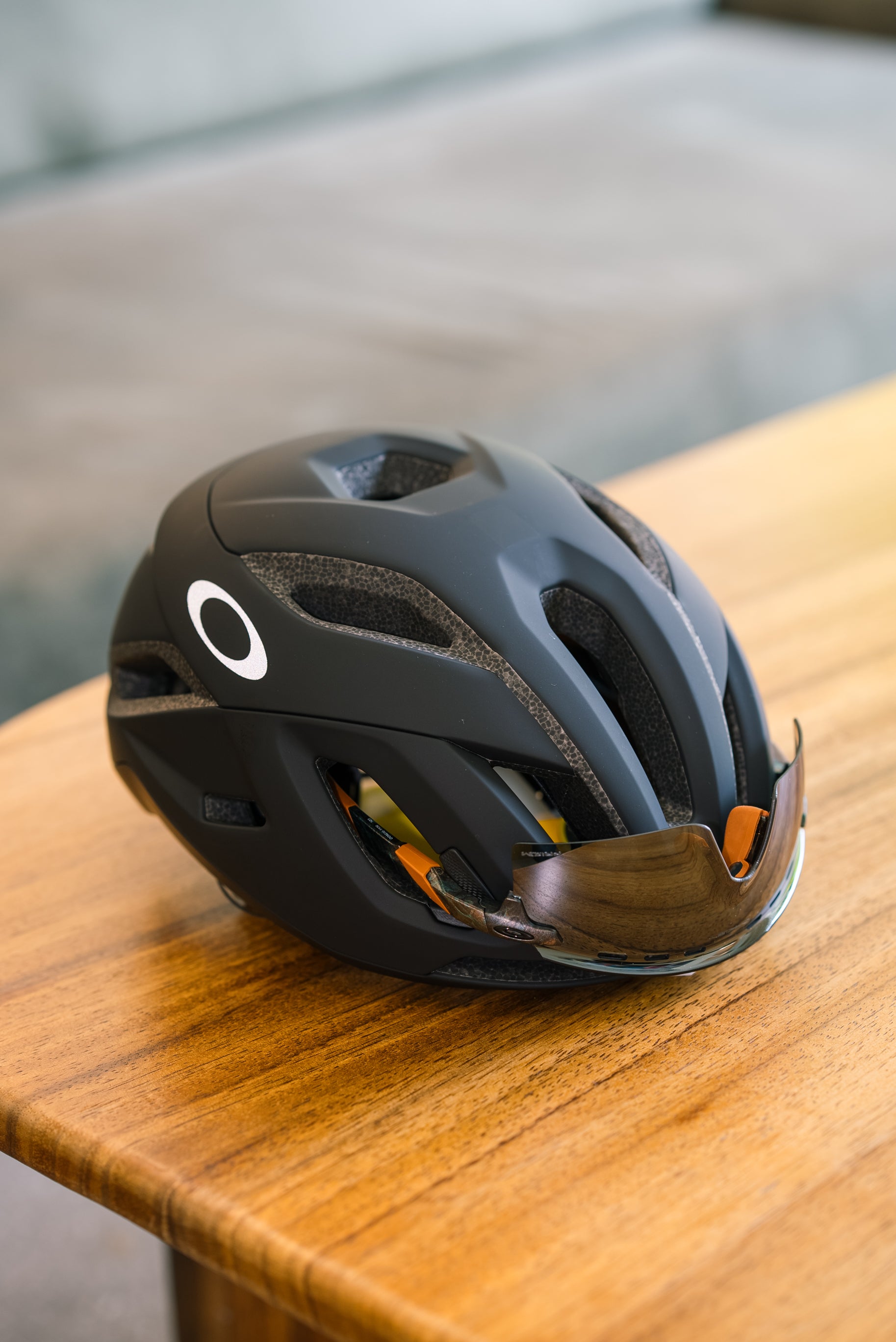 Casco Oakley Aro 5 – The Service Course Mexico